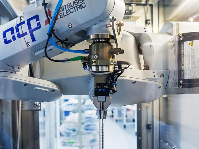 CO2 snow-jet cleaning - acp systems AG